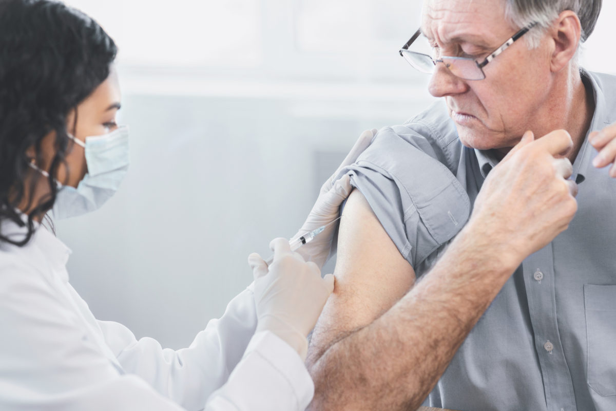 When Is The Best Time To Get A Flu Shot? | Riddle Village Blog